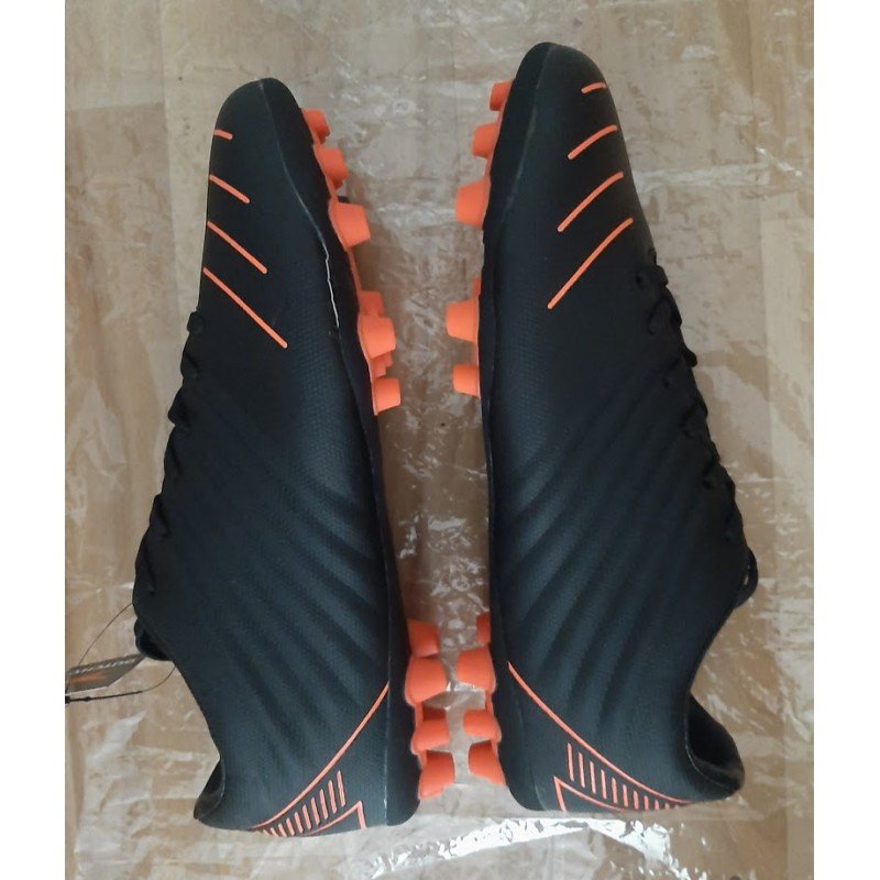 Football shoe Dutchy black